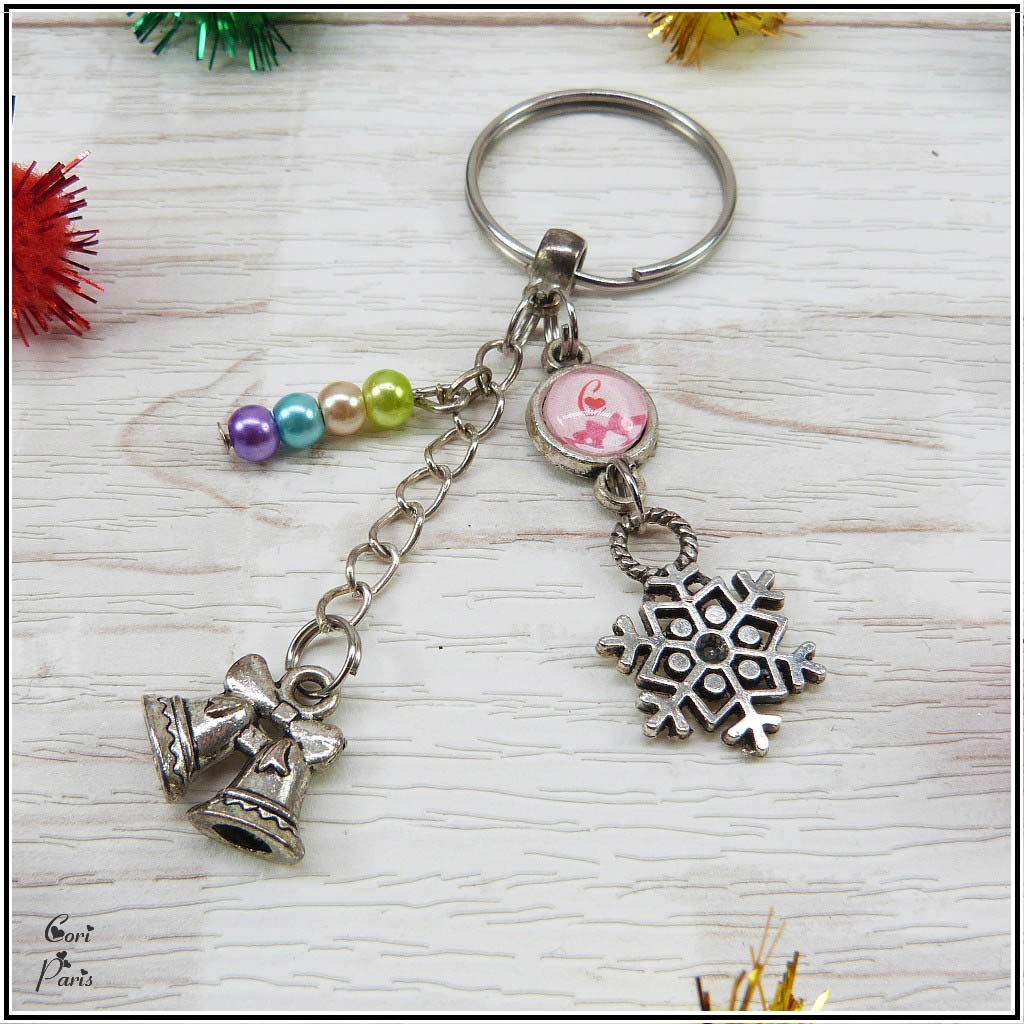 Christmas keyring with jingle bells and a snowflake • Cori Paris